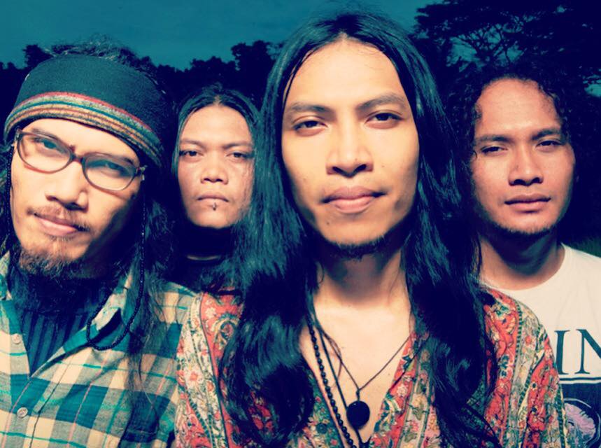 Live interview and performance with Indonesian Eco Rock Band NAVICULA ...